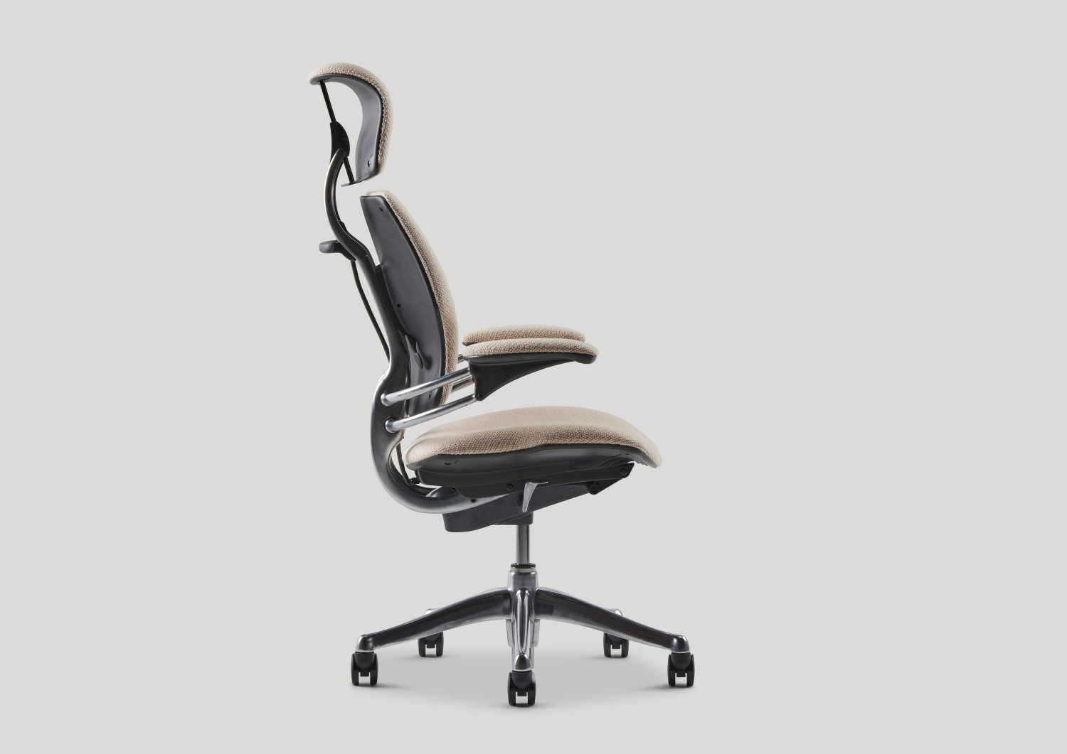 Humanscale's Freedom Chair Marks 25 Years as the Chair of Choice ...